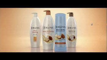 Jergens Wet Skin Moisturizer Tv Spot Locked Featuring Leslie Mann