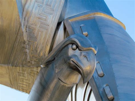 G Hz0p19 B10g Цонжин Болдог Чингисийн хөшөө