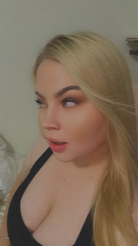 Can You Guys Help Me Who Is She Can Yall Find Some Erome