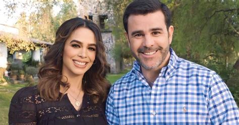 Biby Gaytán Posa Con Su Hija Y Parecen Gemelas
