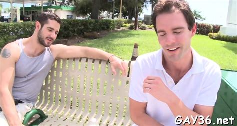 Muscle Hunk Gets Pounded