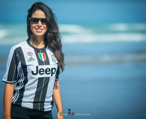 Pin By Pedro Henrique Souza On Juventus Liverpool Girls Soccer Girl