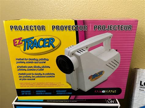 Ez Tracer Projector