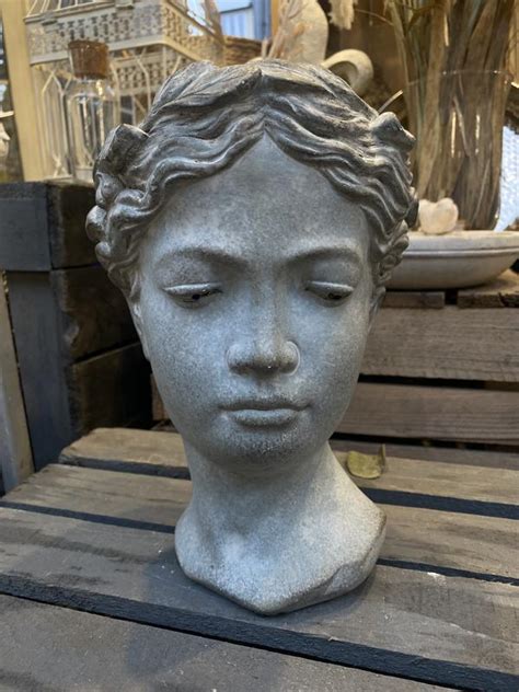 Кашпо афродита — цена 1340 грн в каталоге Вазы Купить товары для дома и быта по доступной цене