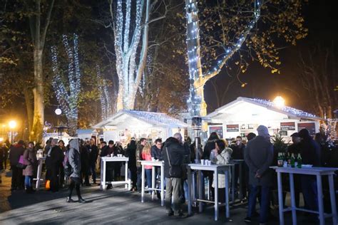 Advent In Zagreb Croatia 2016 Editorial Photography Image Of Celebrate Christmas 82567167