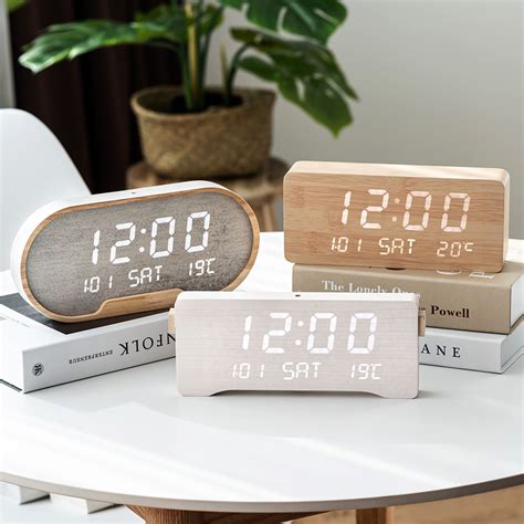 플라이토 플라이토 우드 Led 알람 디지털 전자 탁상시계 무소음 인테리어 데이트 온도 날짜 캘린더 위시버킷