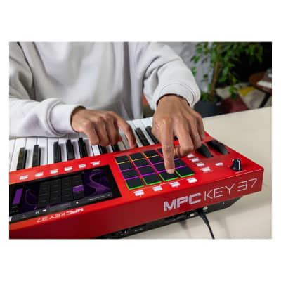 Akai MPC Key Standalone Workstation Synthesizer Reverb