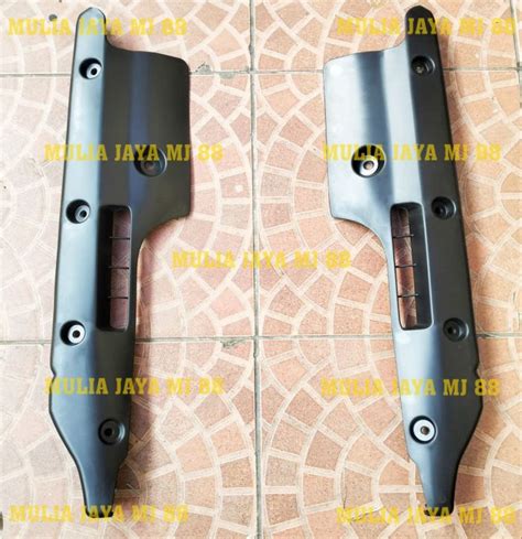 Plastik Tutup Samping Bumper Hino Lohan Hino Fm Th Support Cover Penutup Tepi Bumper