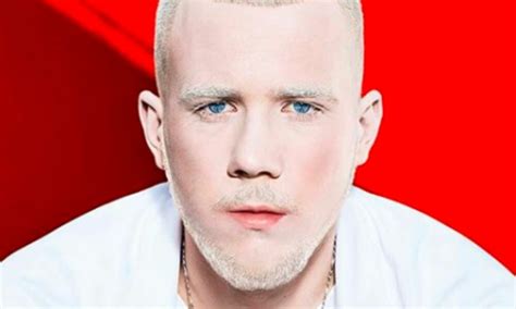 Kim Jest Kabe [wiek Albumy Kariera Marina Instagram] Obcas Pl