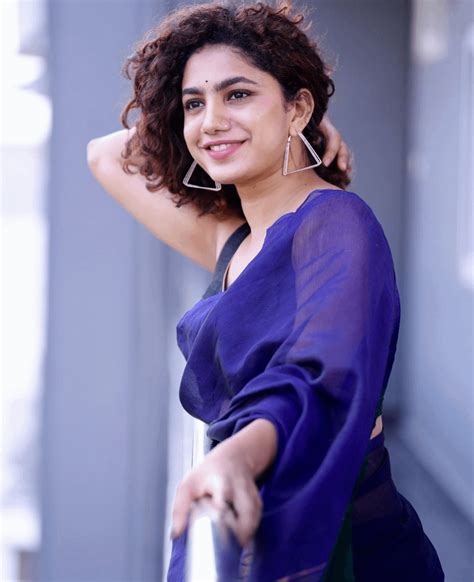 Deepa Thomas Rmallubabes