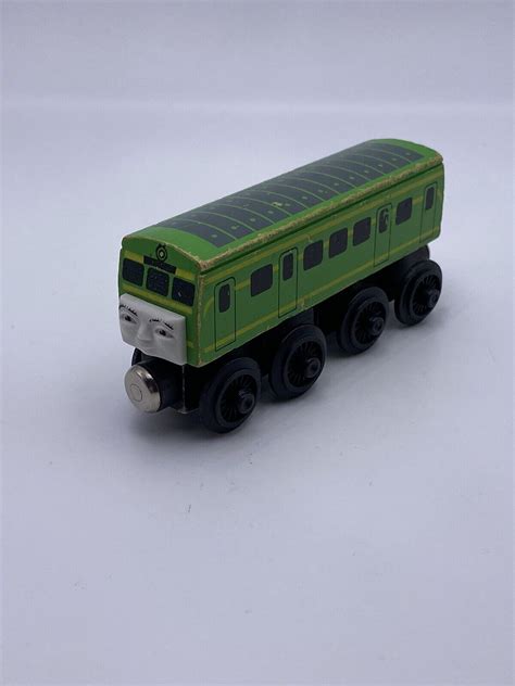 D629 Daisy Thomas And Friends Tank Engine Wooden Coach Train Railway