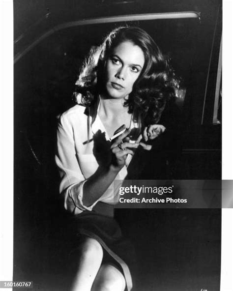 32 Kathleen Turner 1981 Photos And High Res Pictures Getty Images