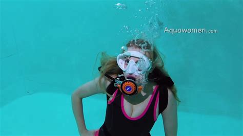 Aquawomen Mermaid Porchia Dives In A Vintage Neoprene Swimsuit Eporner