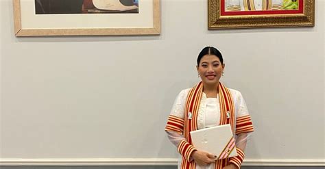 รวมรูปภาพของ ภาพประทับใจ เจ้าฟ้าสิริวัณณวรีฯ รับทูลเกล้าฯถวายดุษฎีบัณฑิตกิตติมศักดิ์ จุฬาฯ รูป