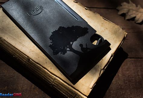 Обзор Amazon Kindle 10: самый доступный Киндл – теперь с подсветкой