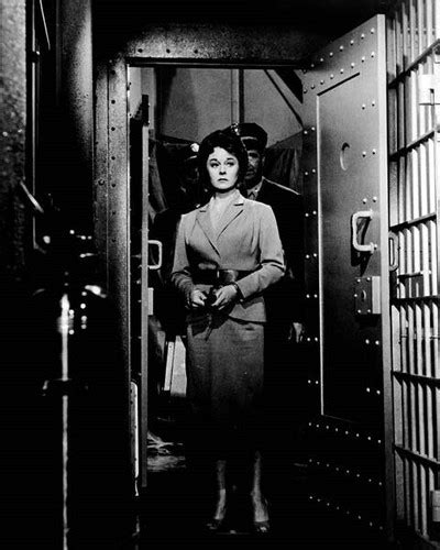 I Want To Live 1958 Susan Hayward In Handcuffs Entering Jail 8x10 Inch