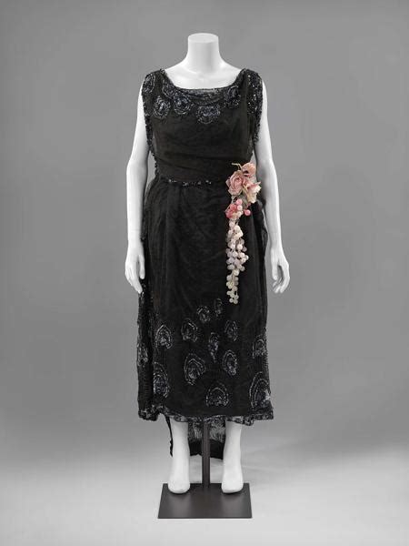 Sequin Definition Meaning And Usage