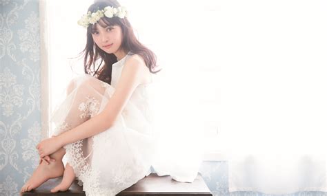 Nozomi Sasaki Fashion Model Glamour Japanese Gravure Idol