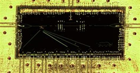 Technique Holds Promise For Large Scale Quantum Computing