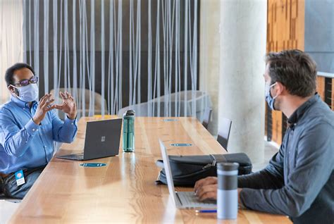 更强大的欺诈预防服务 Microsoft Dynamics 365