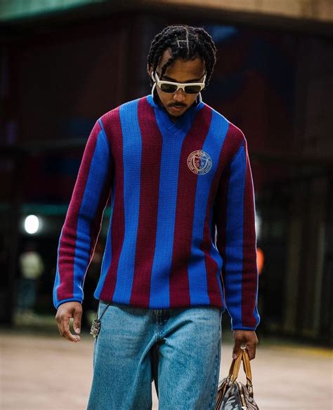 Jules Kounde Football Jersey With Turtleneck Barcelona Kit 2223