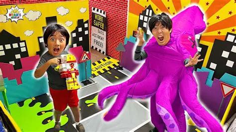 دنیای رایان فرار رایان از اختاپوس غول پیکر