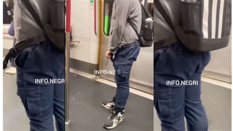 Foto Viral Terekam Pria Kencing Di Dalam Kereta Mrt Penuh Penumpang