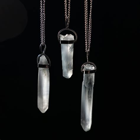 Rutilated Quartz Guide Properties And Meaning Sage Goddess