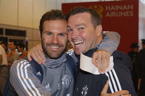 Life As A Manchester United Masseur Ronaldos Clothes And Fixing