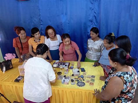 လယ်ဝေးမြို့နယ်ရုံး လူထုအခြေပြုဗဟိုဌာနတွင် Resin Handmade သဘာဝလက်မှုပစ္စည်း ပစ္စည်းပြုလုပ်နည်း