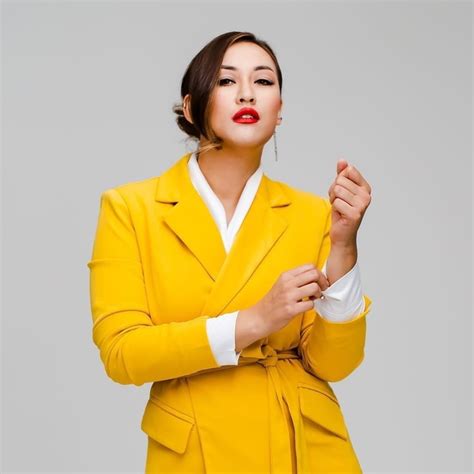 ឡូរ៉ាម៉ម ផ្ដាំថា បើចង់ល្បី គួរដើរតាមគន្លងវណ្ណដាបែបនេះ មានវីដេអូ