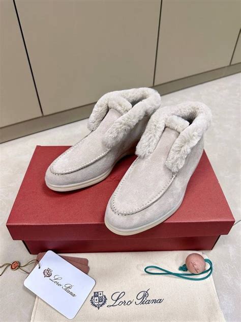 Лофери Loro Piana — ціна 7000 грн у каталозі Лофери Купити жіночі речі за доступною ціною на