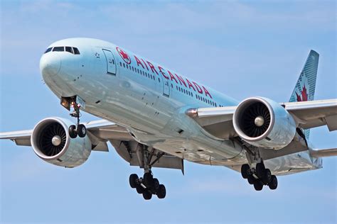 C Fiuf Air Canada Boeing 777 200lr 1 Of 59 Ever Delivered Air