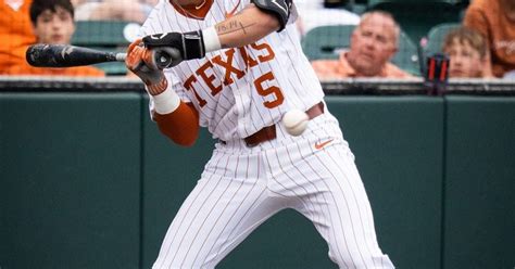 Powered By Ethan Mendozas Two Rbi No 1 Texas Baseball Defeats Texas