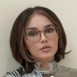 Tayler Hills Age Family Bio Famous Birthdays