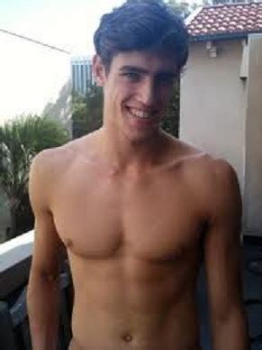 Nysocboy S Beefcake And Bonding Sonny With A Chance So Random