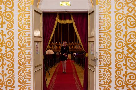 Үндэсний Монгол Улсын Үндэсний Урлагийн Их Театр Facebook