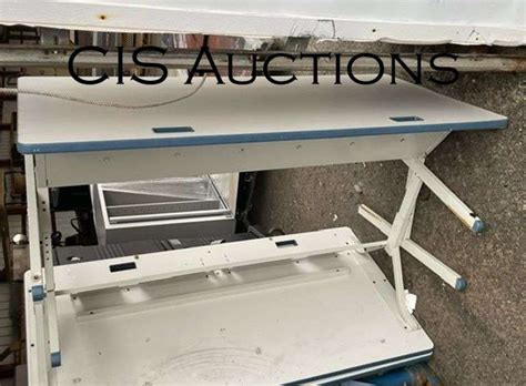 Computer Tables Cis Auctions