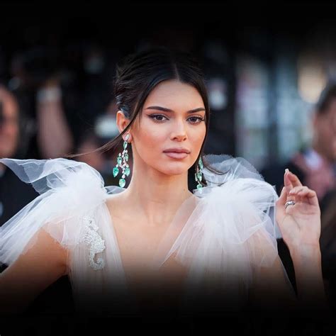 Kendall Jenner Zodiac Sign 60 Photos