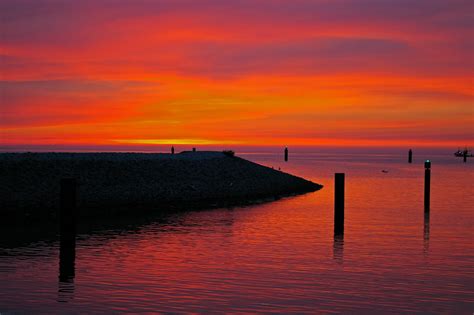 무료 이미지 바닷가 경치 바다 연안 물 대양 수평선 실루엣 해돋이 일몰 햇빛 육지 웨이브 새벽 분위기 신비로운 여행 황혼 어스름 주황색