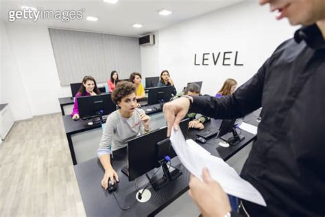 Programming Class 이미지 1216528759 게티이미지뱅크 Programming Class 이미지 1216528759 게티이미지뱅크