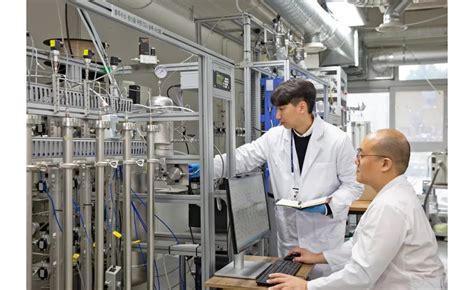 Cuts Costs For Capturing Carbon Dioxide Essential For Producing Blue Hydrogen By Half