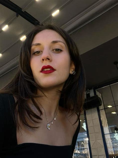 Selfie Redlip In 2024 Selfie Red Lips