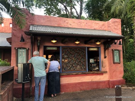 News And Review Mini Cinnamon Buns With Coffee Caramel Sauce In Disney