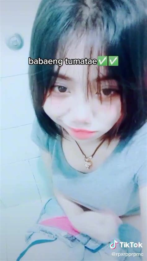 Cute Filipina Records Herself On The Toilet