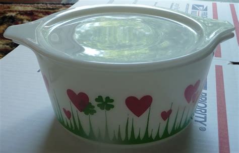 Rare Vintage 1959 Pyrex Casserole Dish Lucky In Love Wit Flickr