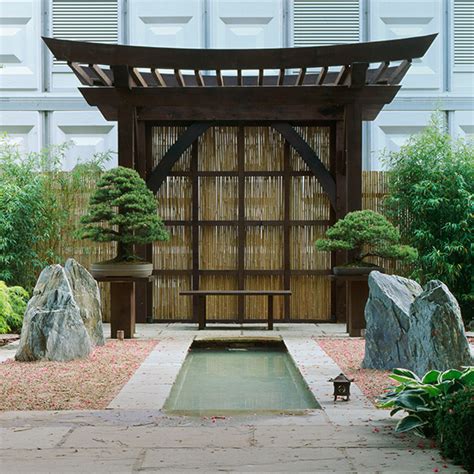 The Gessner Pergola Westwind Oak
