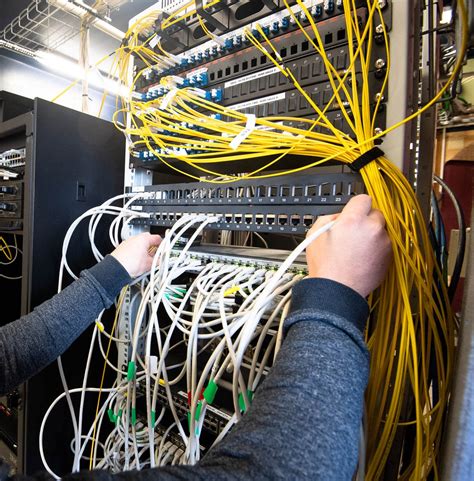 Technicien De Maintenance H F Sco Société Charcutière De L Odet St