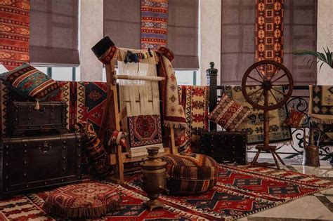 کلاس آموزش قالی بافی قیمت کلاس آموزش قالی بافی در مهر 1404