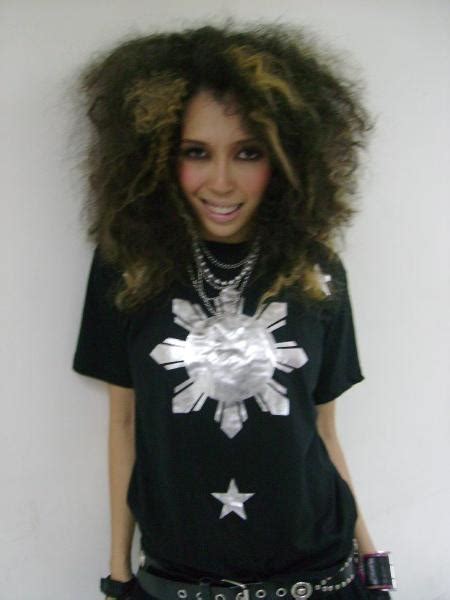 Singer Bio Chelo Aestrid